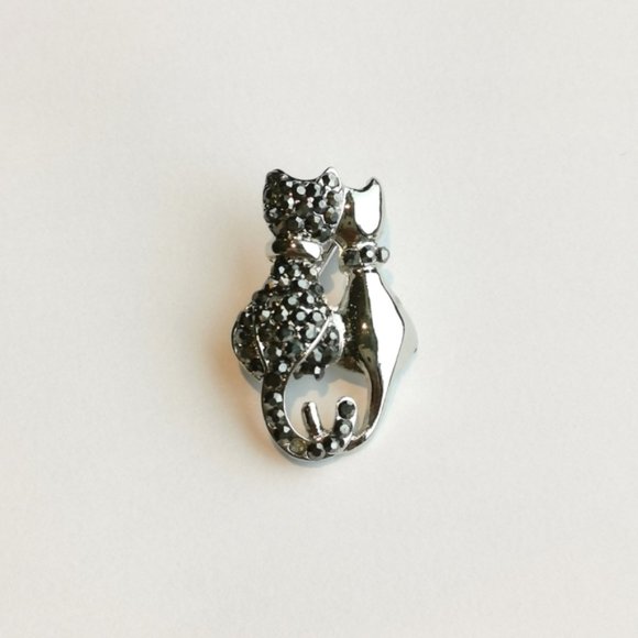 Jewelry | New Silver Crystal Two Cats Brooch Pin | Poshmark